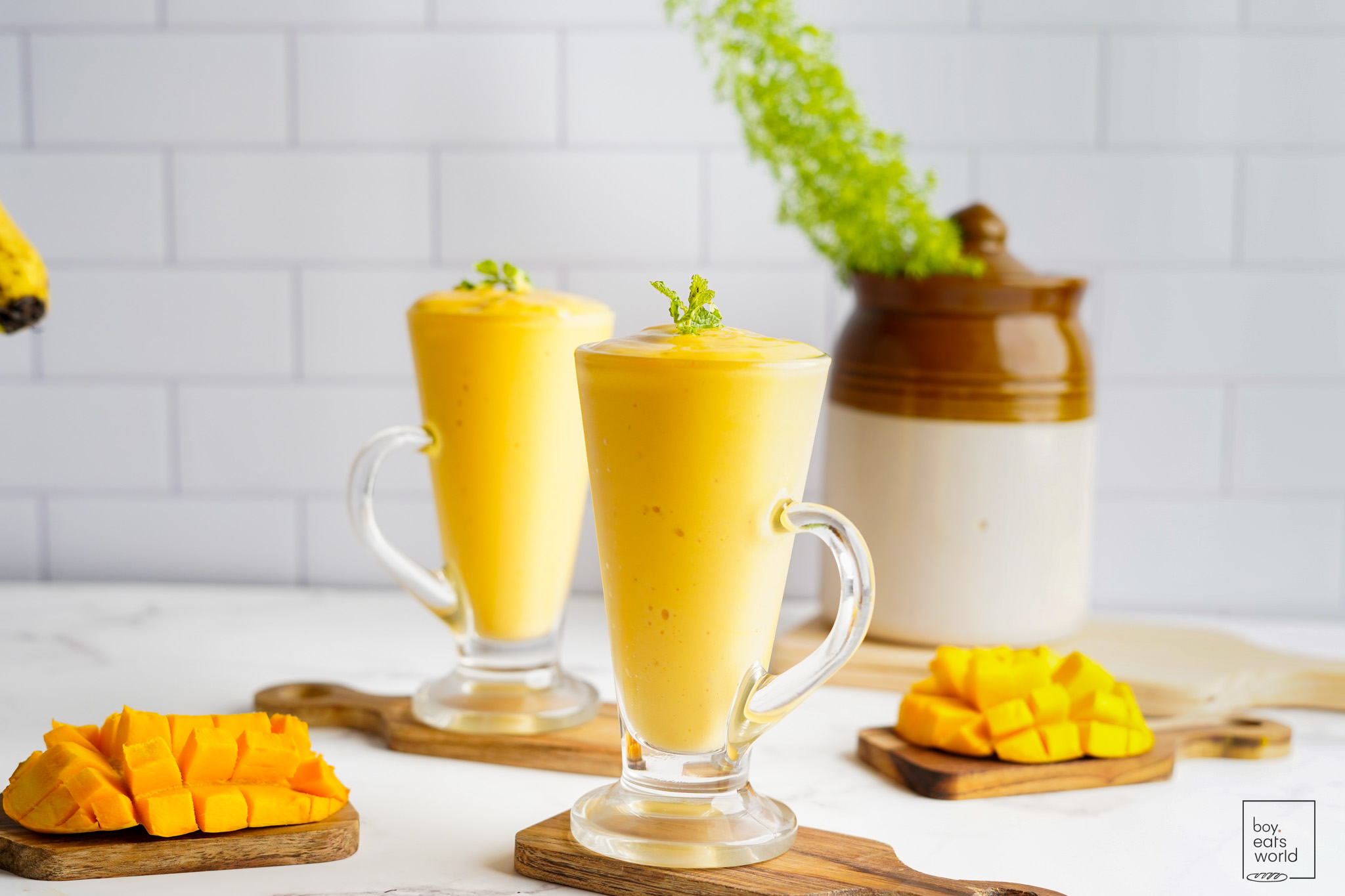 Breakfast Mango Smoothie - Boy.eatsworld